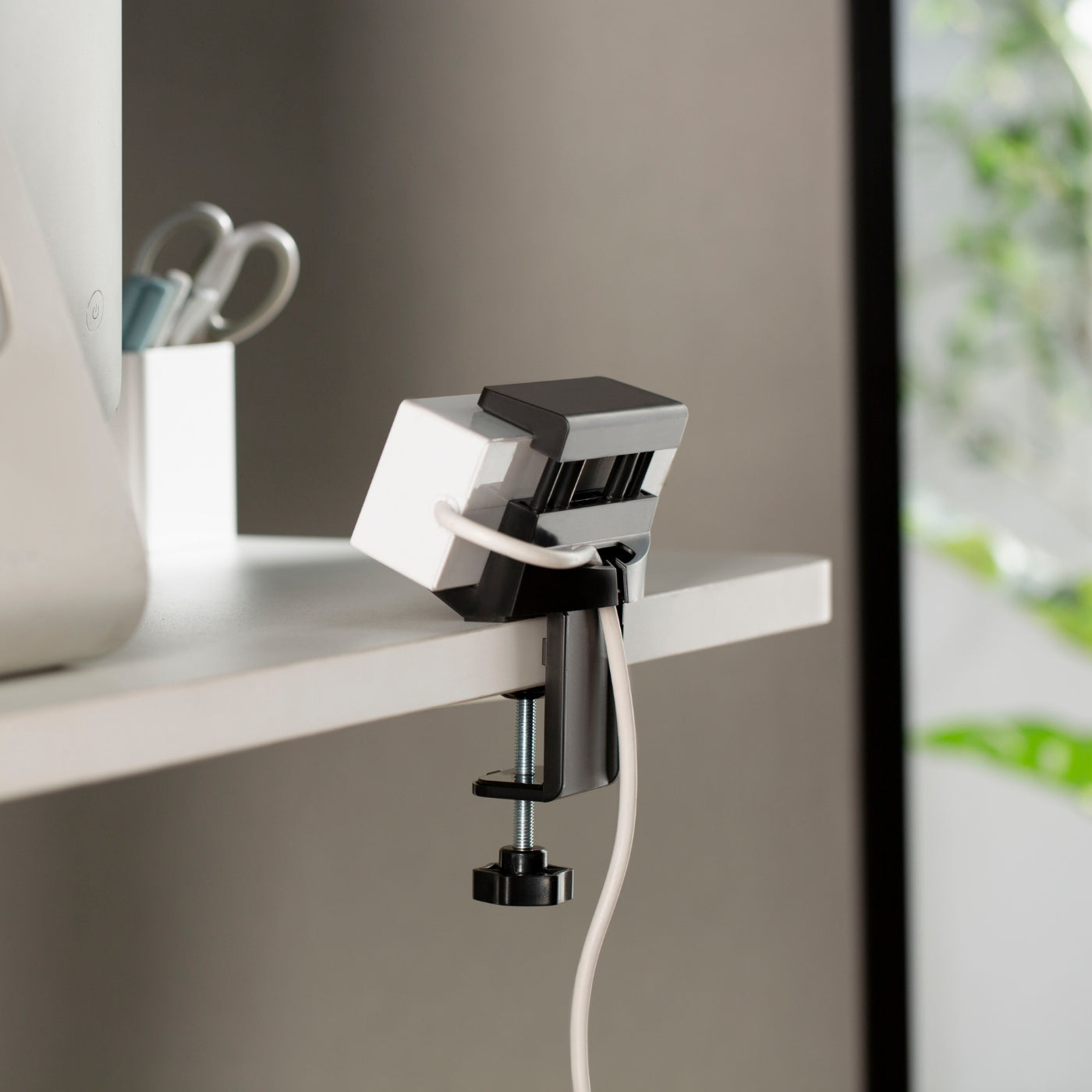 DA-17 Power Bar Clamp – Progressive Desk - Canada