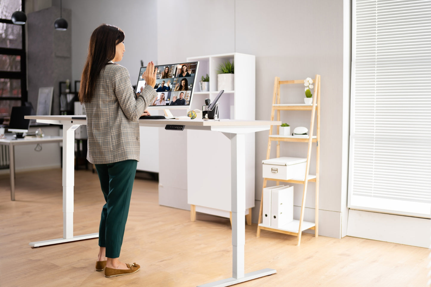 Desk Height Calculator – Find Your Ideal Sitting & Standing Desk Height ...